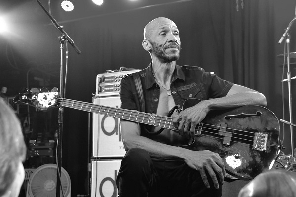 King's X - Doug Pinnick: "azért vagyunk együtt 40 éve, mert nem lettünk ...