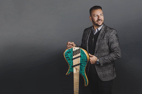 Temesi Berci: új szólóalbum pályatársakkal, és ikonokkal | Rockbook.hu