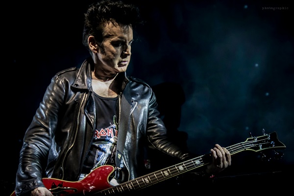 „Feltétel nélküli szeretet mindenek felett” – The Cure koncertbeszámoló ...
